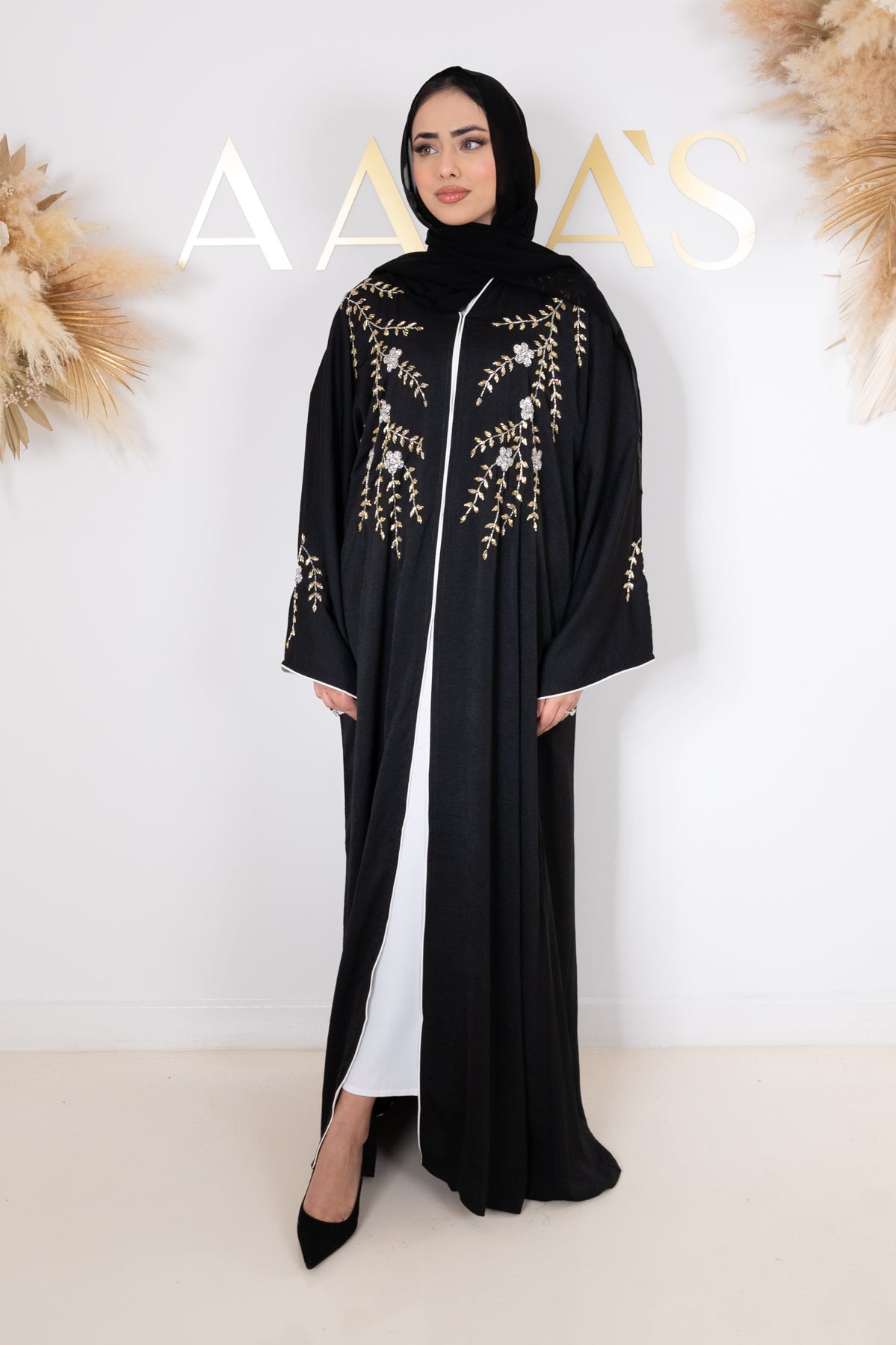 Soha Embellished Abaya Aapas